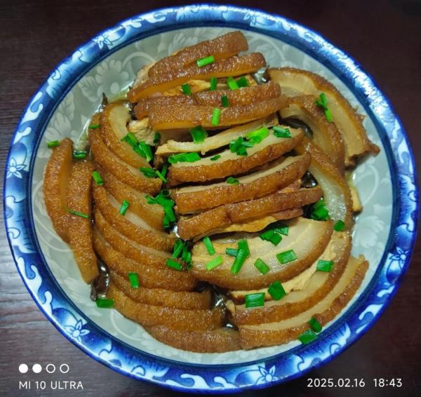 广西扣肉的家常做法步骤_扣肉怎么蒸才不腻-第1张图片-山城妙识 广西扣肉的家常做法步骤_扣肉怎么蒸才不腻-第1张图片-山城妙识