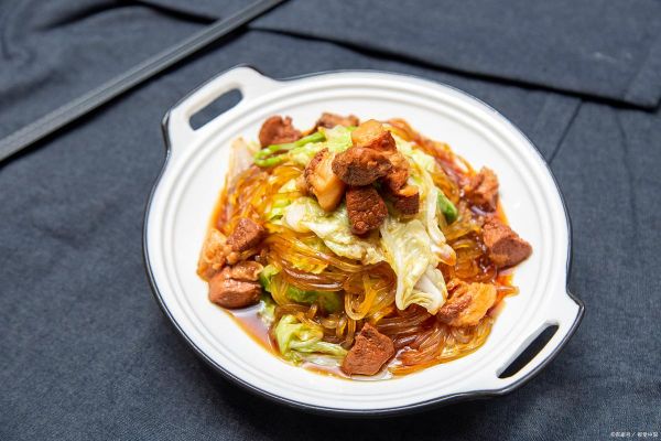 白菜牛肉粉丝怎么做_白菜牛肉粉丝汤的家常做法-第1张图片-山城妙识 白菜牛肉粉丝怎么做_白菜牛肉粉丝汤的家常做法-第1张图片-山城妙识