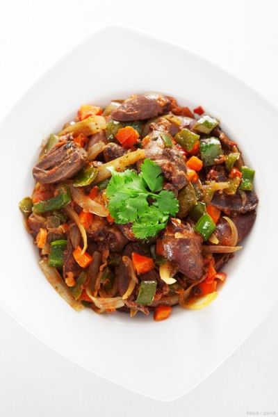 爆炒鸡胗怎么炒又嫩好吃_鸡胗去腥焯水技巧-第3张图片-山城妙识 爆炒鸡胗怎么炒又嫩好吃_鸡胗去腥焯水技巧-第3张图片-山城妙识