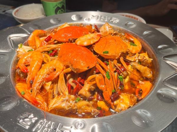 肉蟹煲里面都有什么食材_肉蟹煲配料清单-第1张图片-山城妙识 肉蟹煲里面都有什么食材_肉蟹煲配料清单-第1张图片-山城妙识