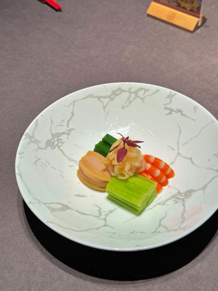 冷菜摆盘技巧_冷菜怎么摆盘好看-第2张图片-山城妙识