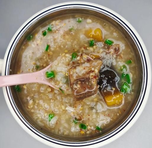 黄鳝粥要不要黄鳝血_黄鳝血能吃吗-第1张图片-山城妙识