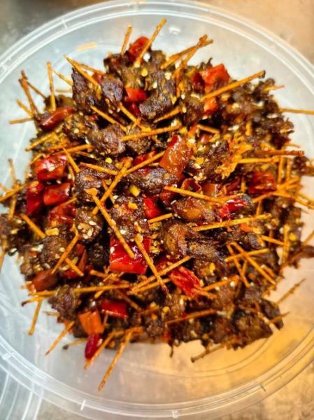 牙签牛肉怎么做才正宗_牙签牛肉用什么部位最好-第1张图片-山城妙识 牙签牛肉怎么做才正宗_牙签牛肉用什么部位最好-第1张图片-山城妙识