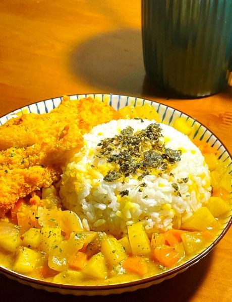 咖喱鸡排饭怎么做_咖喱鸡排饭酱汁比例-第1张图片-山城妙识 咖喱鸡排饭怎么做_咖喱鸡排饭酱汁比例-第1张图片-山城妙识