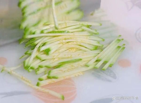 笋瓜怎么切_笋瓜切丝还是切片-第3张图片-山城妙识