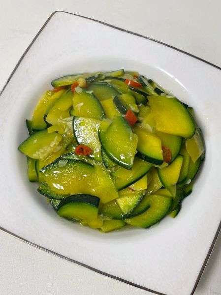 素炒老南瓜怎么做_老南瓜炒多久才软糯-第1张图片-山城妙识