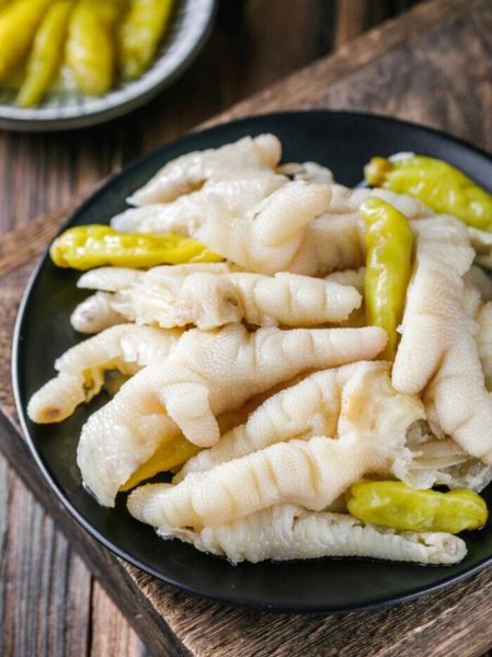 泡椒凤爪热量高吗_泡椒凤爪容易发胖吗-第1张图片-山城妙识