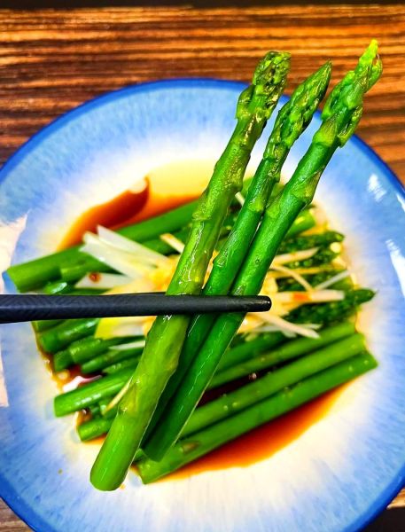 芦笋怎么做好吃_芦笋怎么焯水-第1张图片-山城妙识