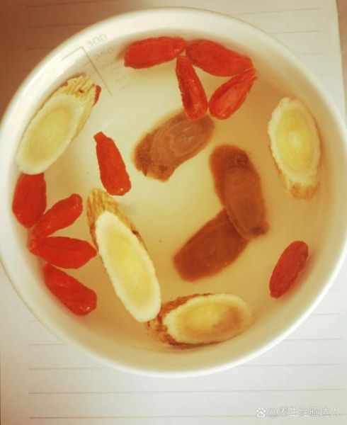 补气血喝什么泡水_女人气血不足泡什么茶-第1张图片-山城妙识