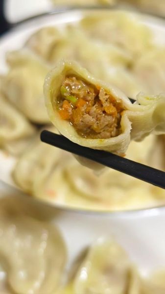 胡萝卜馅饺子怎么做_胡萝卜饺子馅怎么调才好吃-第3张图片-山城妙识 胡萝卜馅饺子怎么做_胡萝卜饺子馅怎么调才好吃-第3张图片-山城妙识