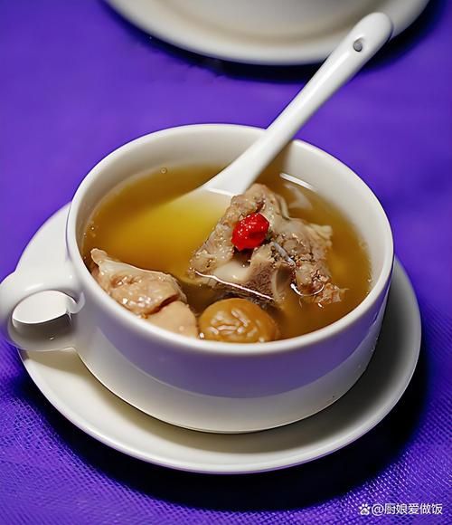 秋天适合喝什么汤_家庭煲汤推荐-第3张图片-山城妙识