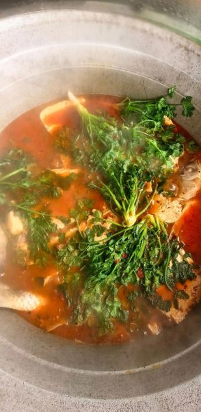 鱼炖豆腐汤的做法大全_鱼炖豆腐汤怎么做好喝-第1张图片-山城妙识