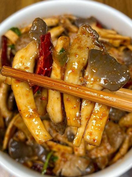 平菇配什么菜炒好吃_平菇炒什么最香-第3张图片-山城妙识 平菇配什么菜炒好吃_平菇炒什么最香-第3张图片-山城妙识