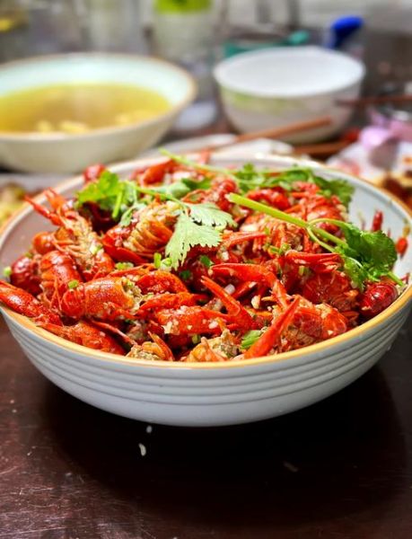 蒜香小龙虾怎么做_蒜香小龙虾好吃吗-第1张图片-山城妙识