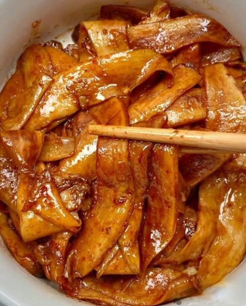 干煸杏鲍菇怎么做_杏鲍菇干煸技巧-第3张图片-山城妙识