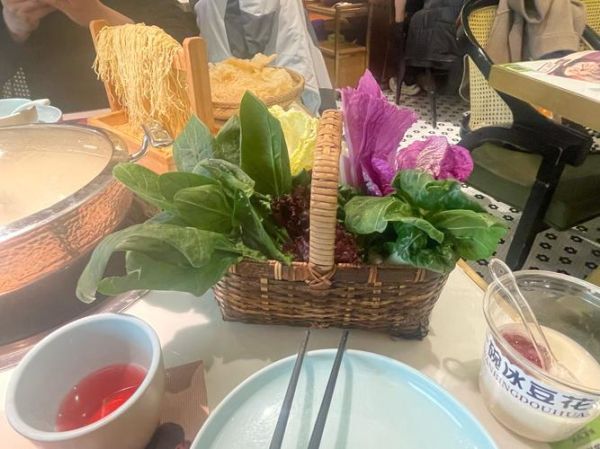 猪肚鸡火锅怎么做_猪肚鸡火锅正宗做法-第3张图片-山城妙识