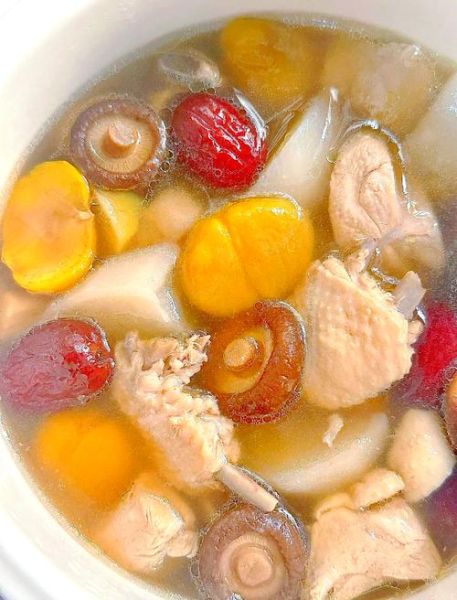 春季煲汤食谱大全_春季煲汤的做法有哪些-第1张图片-山城妙识 春季煲汤食谱大全_春季煲汤的做法有哪些-第1张图片-山城妙识