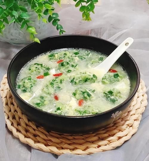 韭菜疙瘩汤怎么做_韭菜疙瘩汤的家常做法-第1张图片-山城妙识 韭菜疙瘩汤怎么做_韭菜疙瘩汤的家常做法-第1张图片-山城妙识