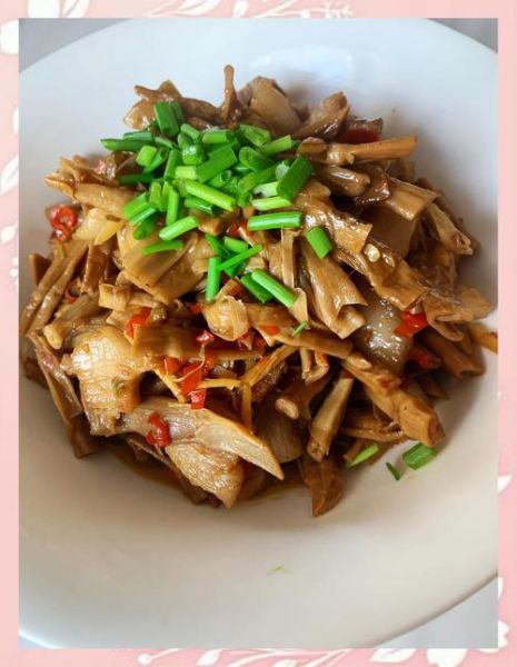 肉烧笋干怎么做好吃_笋干烧肉不柴的秘诀-第1张图片-山城妙识