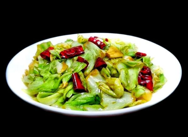 炝炒圆白菜热量是多少_减肥能吃吗-第2张图片-山城妙识