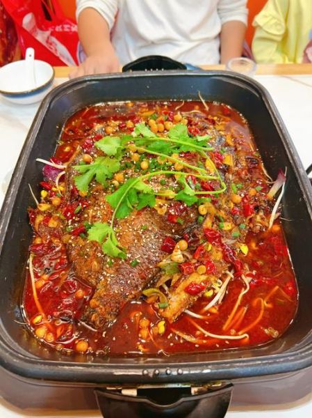 烤鱼配菜怎么炒菜好吃_烤鱼配菜炒菜技巧-第1张图片-山城妙识