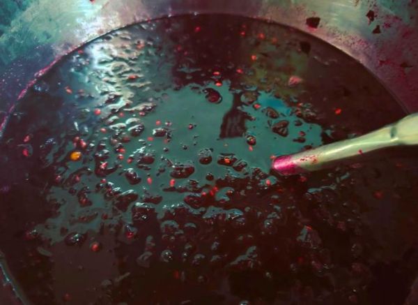 鲜榨葡萄汁怎么做_鲜榨葡萄汁要加水吗-第1张图片-山城妙识 鲜榨葡萄汁怎么做_鲜榨葡萄汁要加水吗-第1张图片-山城妙识