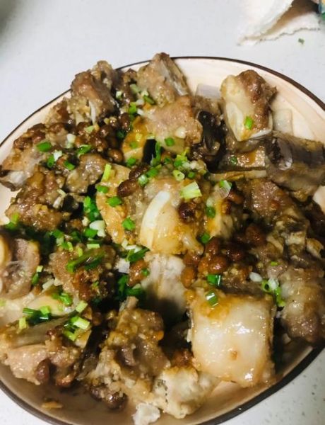 荔浦芋头炖排骨怎么做_荔浦芋头炖排骨用高压锅还是砂锅-第2张图片-山城妙识