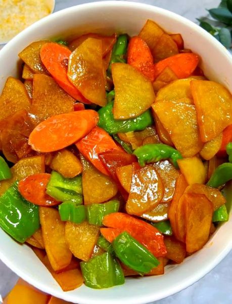 土豆片怎么炒好吃_家常土豆片炒法-第1张图片-山城妙识 土豆片怎么炒好吃_家常土豆片炒法-第1张图片-山城妙识