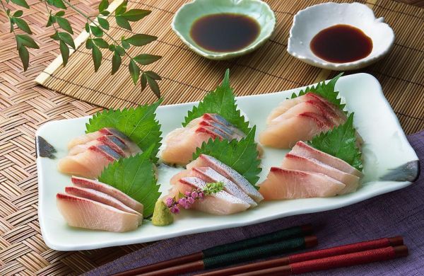 生鱼片的营养价值_生鱼片的功效与作用-第1张图片-山城妙识