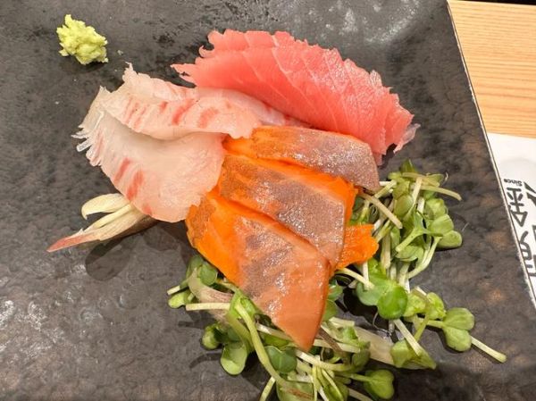 生鱼片的营养价值_生鱼片的功效与作用-第3张图片-山城妙识