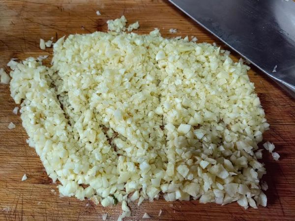 正宗东北蒜茄子怎么做_蒜茄子保存多久-第1张图片-山城妙识