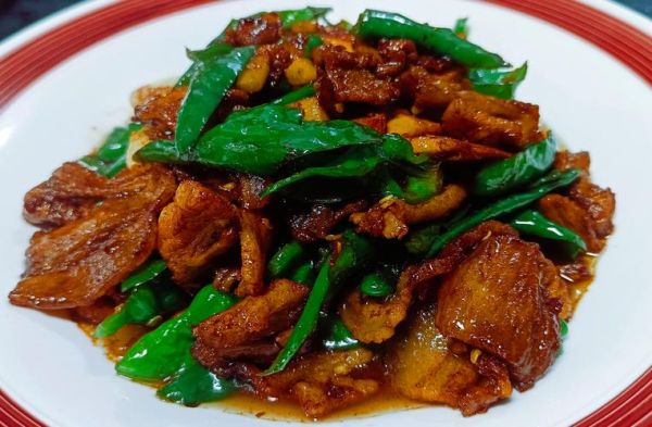 农家小炒肉怎么做_正宗川菜小炒肉做法-第3张图片-山城妙识 农家小炒肉怎么做_正宗川菜小炒肉做法-第3张图片-山城妙识