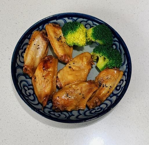 蜂蜜鸡翅烤箱温度时间_蜂蜜鸡翅怎么做才外酥里嫩-第2张图片-山城妙识