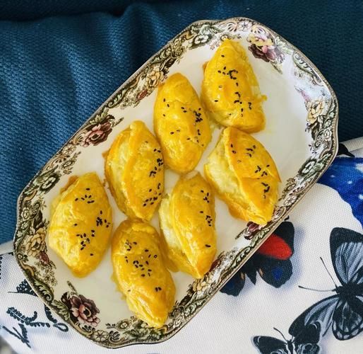 榴莲酥怎么做_榴莲酥家常做法视频-第1张图片-山城妙识