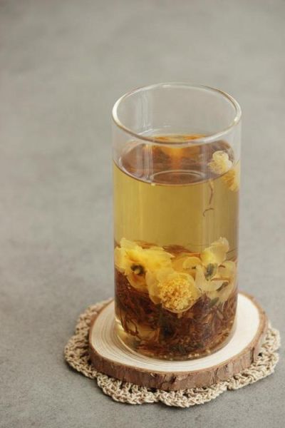 金银花露下厨房做法_金银花露功效与禁忌-第2张图片-山城妙识