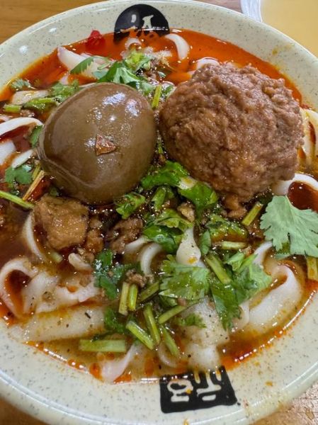 山西刀削面图片大全_正宗刀削面长什么样-第2张图片-山城妙识