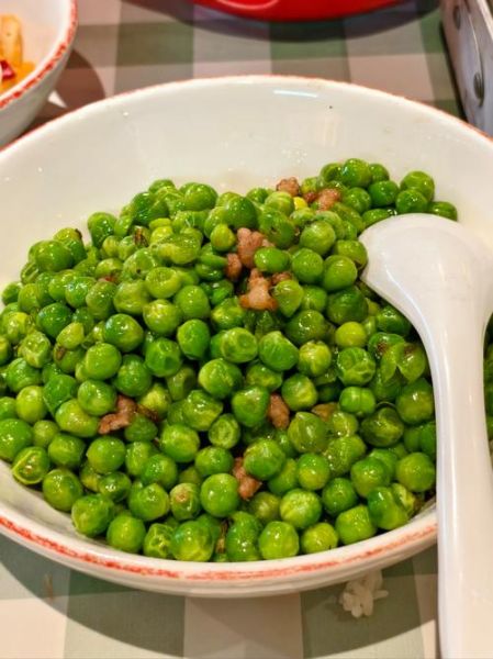 青豆炒肉青豆要焯水不_青豆焯水好处-第1张图片-山城妙识 青豆炒肉青豆要焯水不_青豆焯水好处-第1张图片-山城妙识