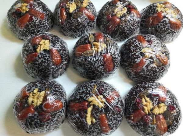 血糯米八宝饭的做法_血糯米需要提前泡多久-第1张图片-山城妙识