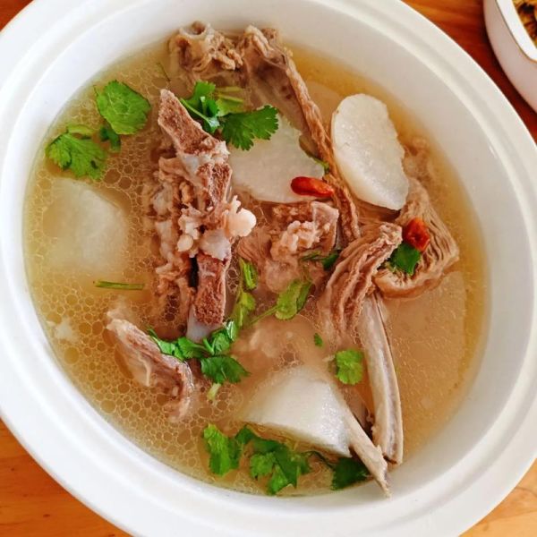 清炖羊排汤怎么做_清炖羊排汤放什么料-第1张图片-山城妙识