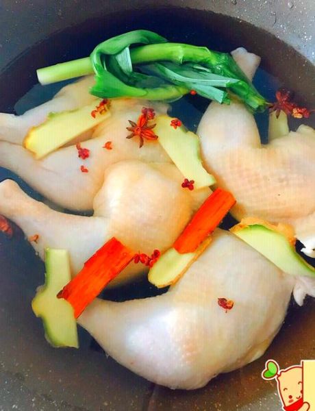 广东白斩鸡怎么做_白切鸡蘸料怎么调-第1张图片-山城妙识 广东白斩鸡怎么做_白切鸡蘸料怎么调-第1张图片-山城妙识