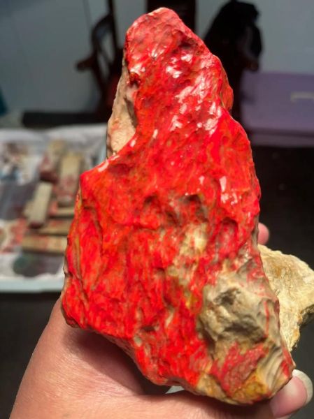 鸡血石原石图片大全_如何辨别真假鸡血石-第2张图片-山城妙识