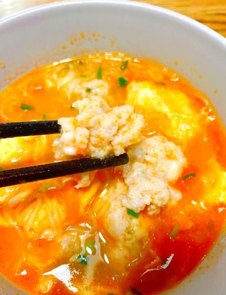 番茄粉丝汤的做法_番茄粉丝汤的热量-第1张图片-山城妙识