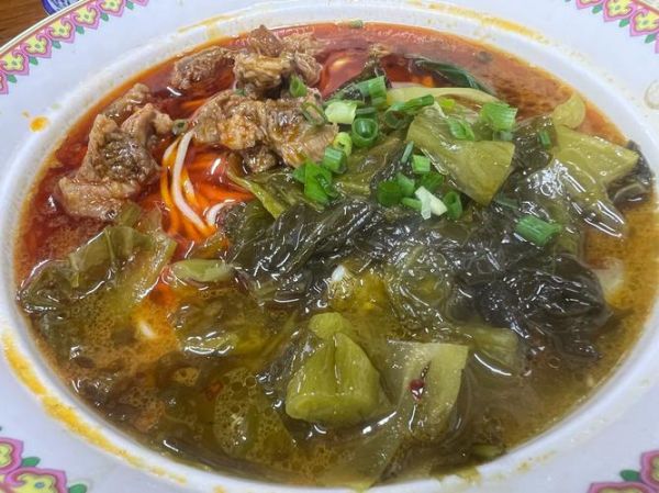 酸菜牛肉面怎么做_家常做法详细步骤-第1张图片-山城妙识