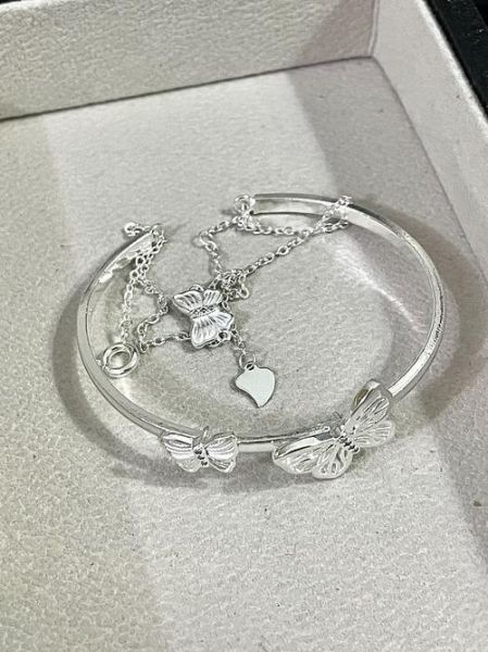 上海必买小礼物女生_送闺蜜什么好-第2张图片-山城妙识