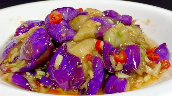 炒茄子怎么做不吸油_炒茄子怎么保持紫色-第1张图片-山城妙识
