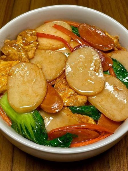 青菜炒年糕怎么炒不糊锅_青菜炒年糕家常做法-第2张图片-山城妙识 青菜炒年糕怎么炒不糊锅_青菜炒年糕家常做法-第2张图片-山城妙识