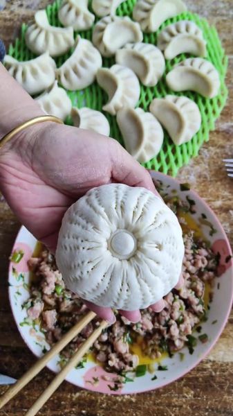 花样包子怎么做_花样包子蒸多久才熟-第3张图片-山城妙识