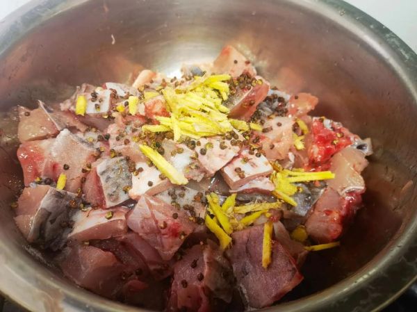 酒糟鱼怎么腌制_酒糟鱼腌制方法视频-第2张图片-山城妙识