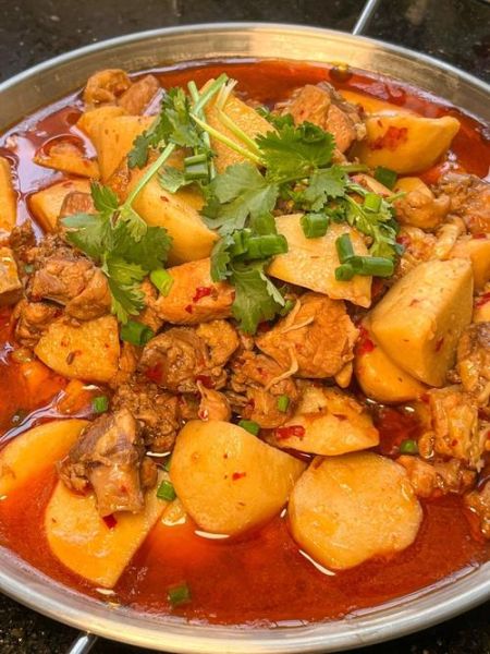 正宗芋儿烧鸡怎么做_芋儿烧鸡最正宗的做法-第3张图片-山城妙识 正宗芋儿烧鸡怎么做_芋儿烧鸡最正宗的做法-第3张图片-山城妙识