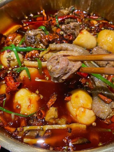 正宗芋儿烧鸡怎么做_芋儿烧鸡最正宗的做法-第2张图片-山城妙识 正宗芋儿烧鸡怎么做_芋儿烧鸡最正宗的做法-第2张图片-山城妙识